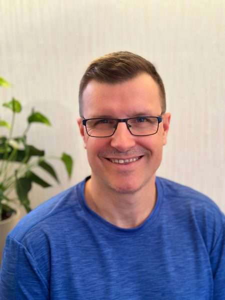 Dr. Michael Giesler - Dr. Michael Giesler